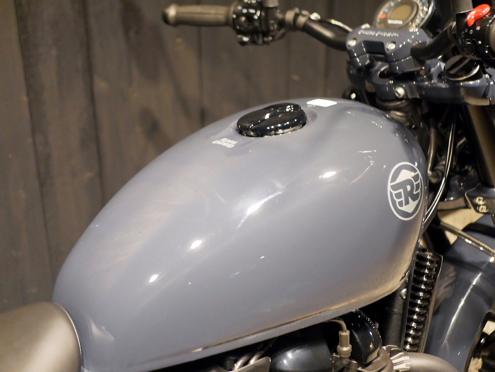 ROYAL ENFIELD SHOTGUN 650 Base 新車 | 鉄馬舎